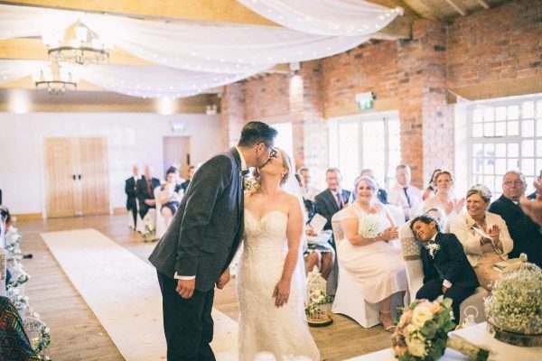 Charnock Farm Wedding // Jenni & Ian - Jess Yarwood - Cheshire Wedding ...