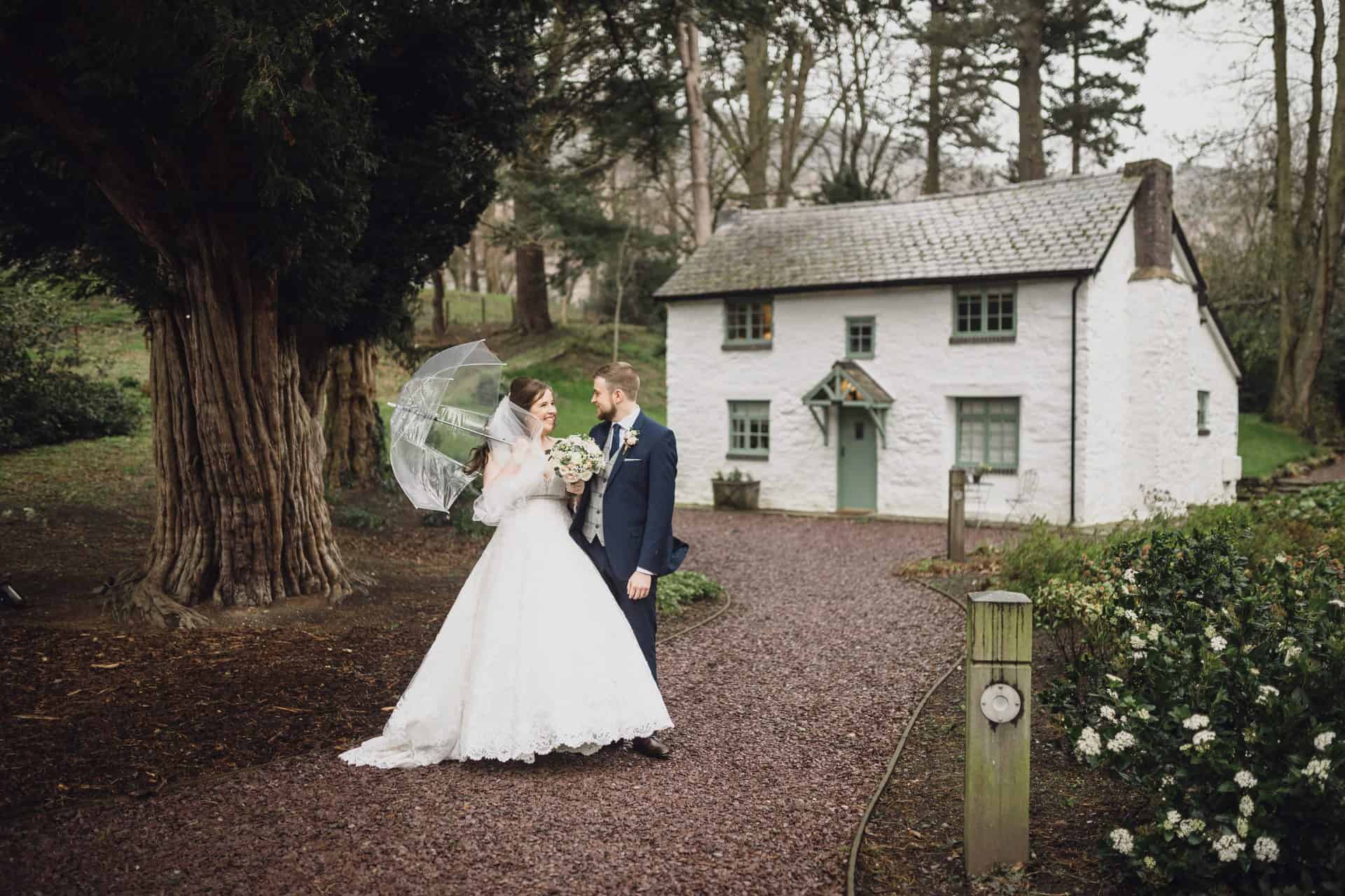 Tyn Dwr Hall // Becky & David - Jess Yarwood - Cheshire Wedding ...